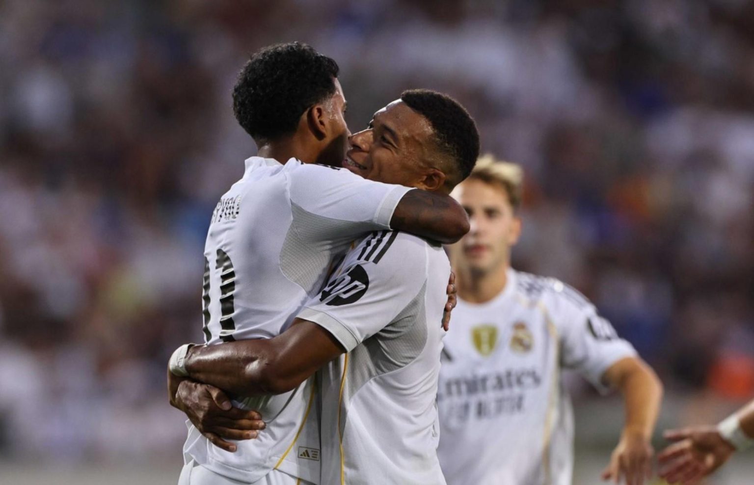 Mbappe ra tay, khiến Arsenal 'ngậm đắng' - Socolive TV
